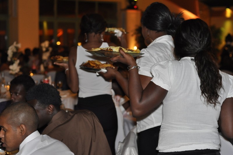 15 Traiteurs Africains à Paris pour vos réceptions, cocktail, mariage ...
